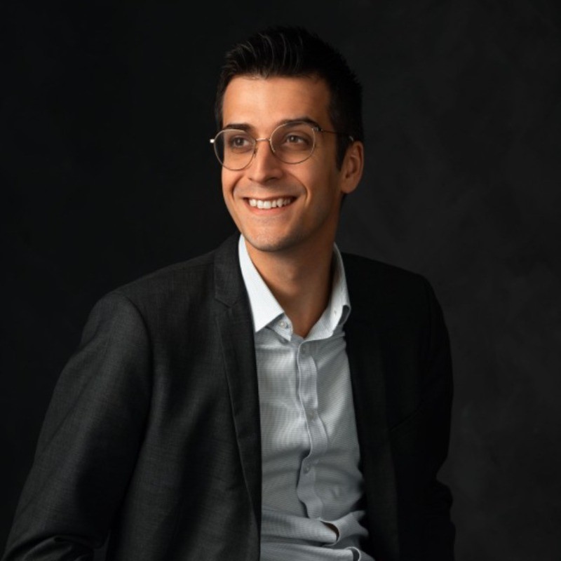 Trei studii de caz OPTI: ofertare cu AI, guvernanță CRM HubSpot și refactoring ecommerce | OPTI ...